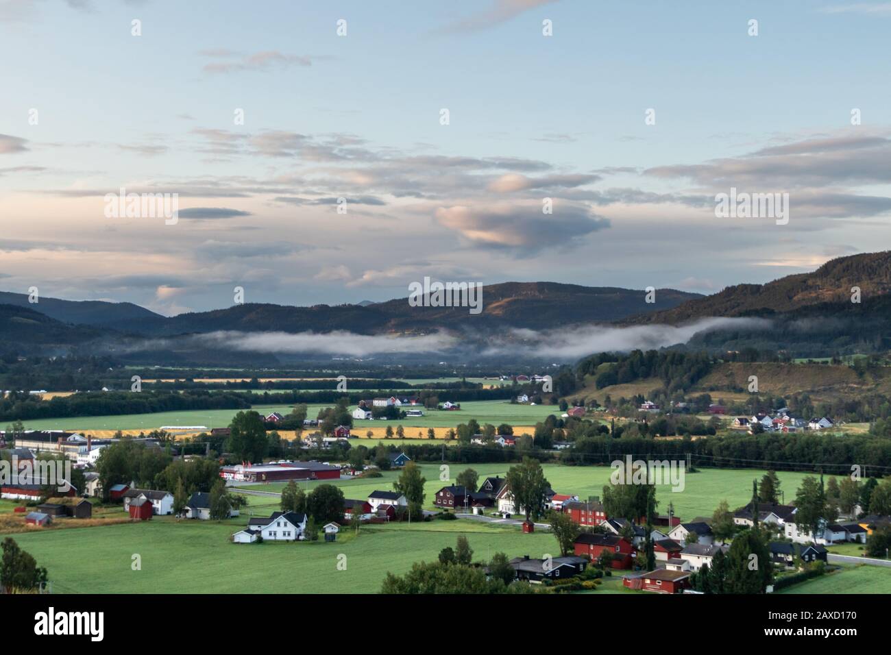 Norwegian rural housing hi-res stock photography and images - Alamy