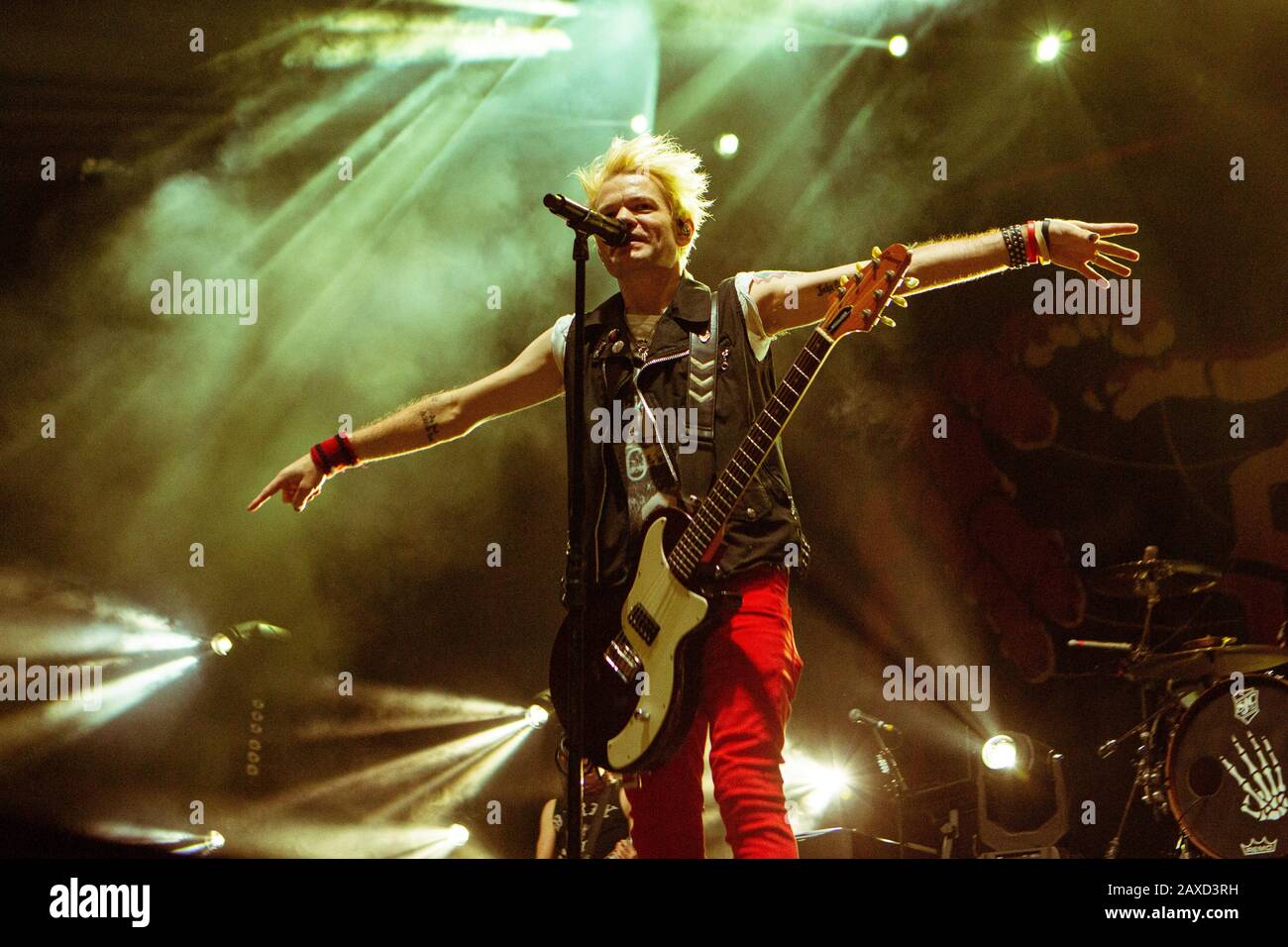 Sum 41 concert hi-res stock photography and images - Alamy