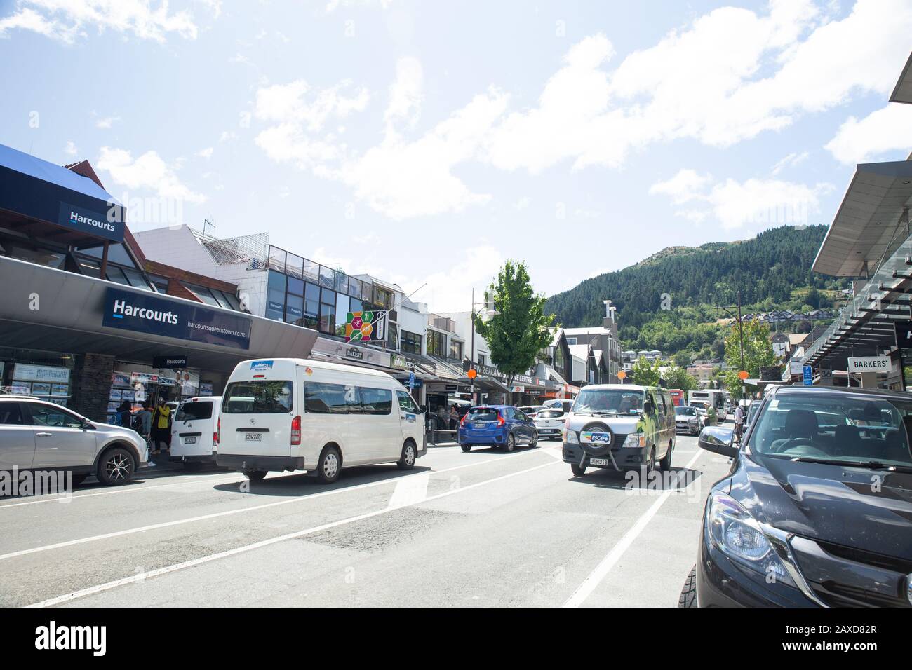 Queenstown New Zealand.City Streets of Queenstown South Island New ...