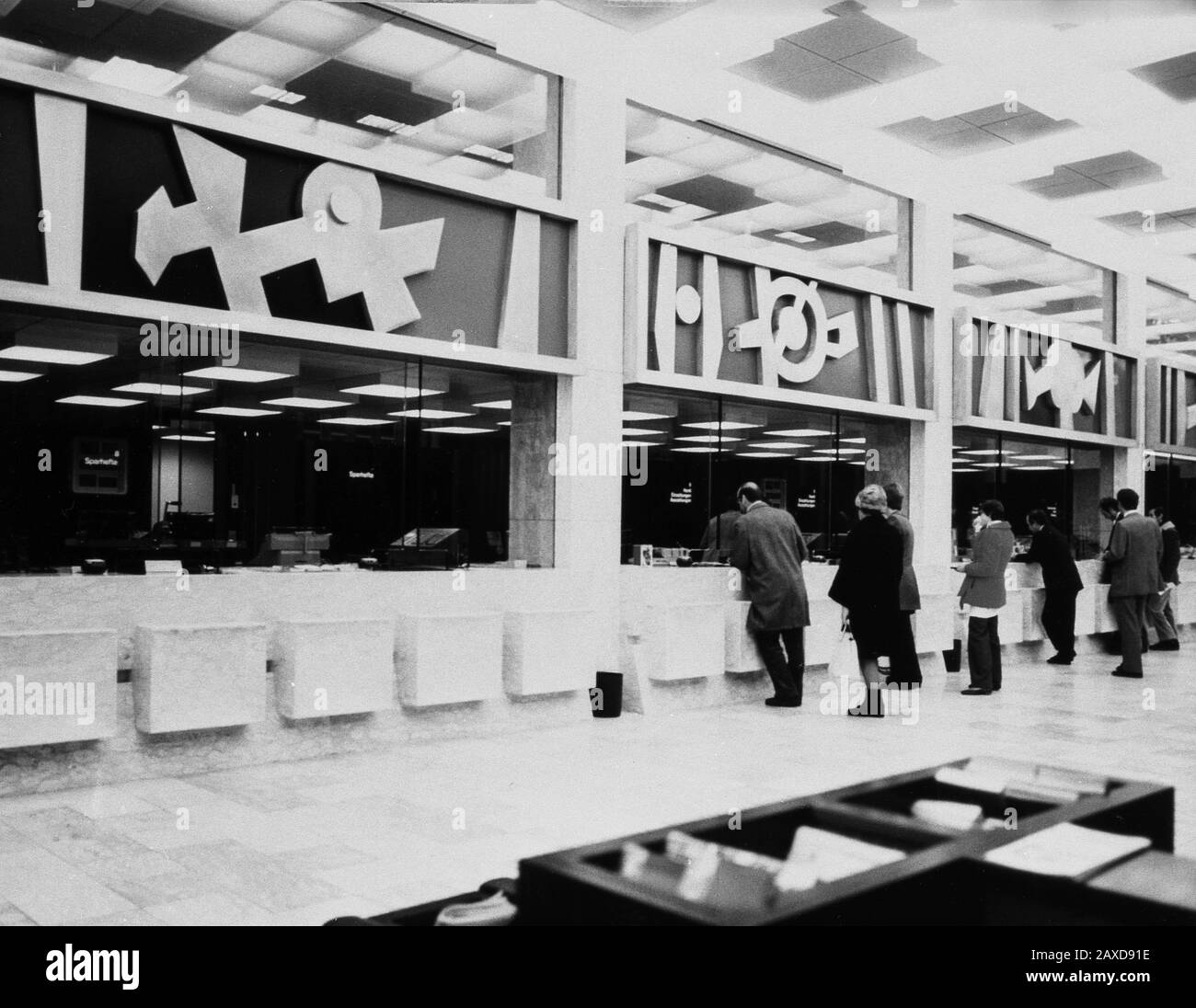 Banking historical hi-res stock photography and images - Alamy