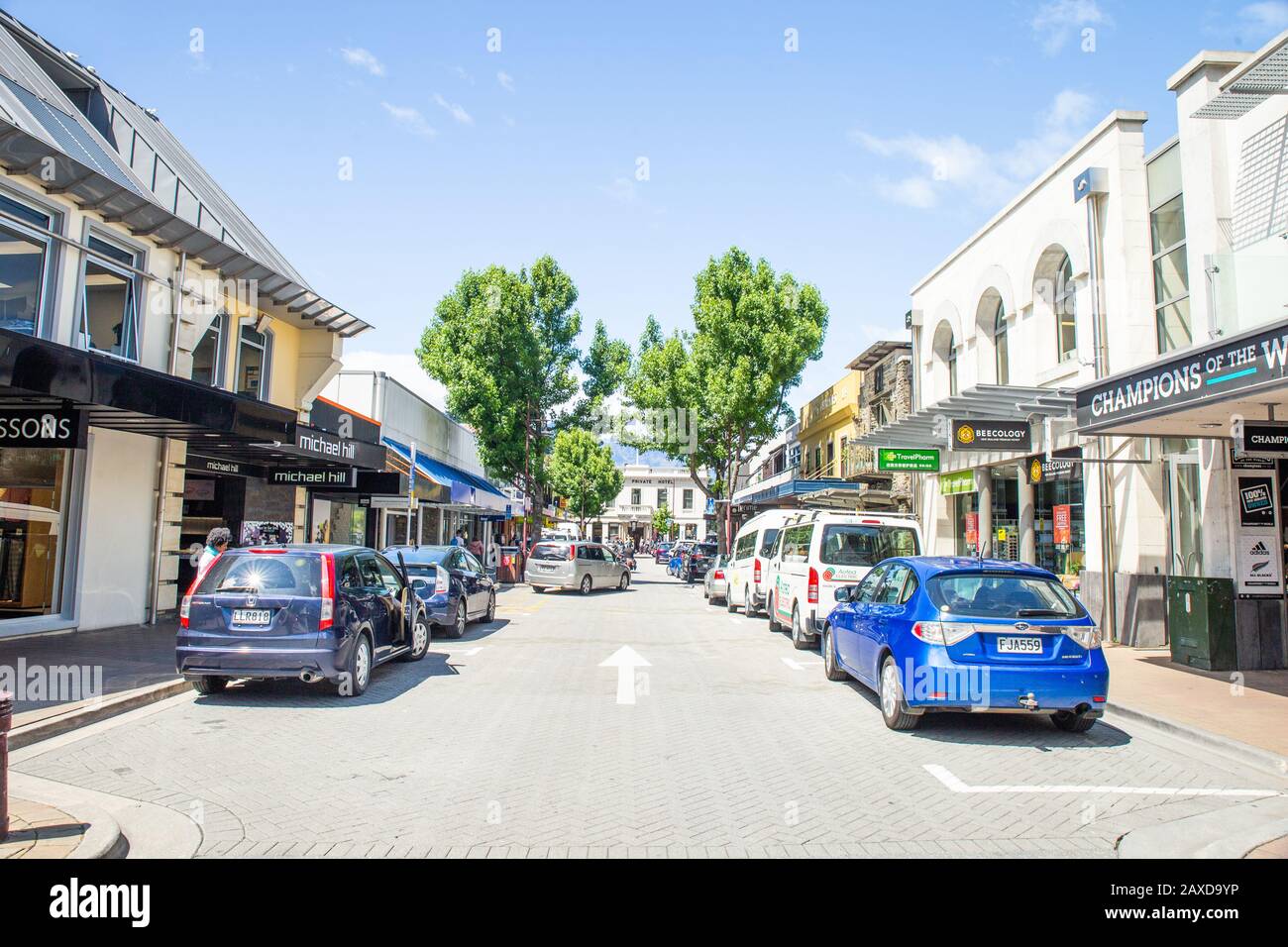 Queenstown New Zealand.City Streets of Queenstown South Island New ...