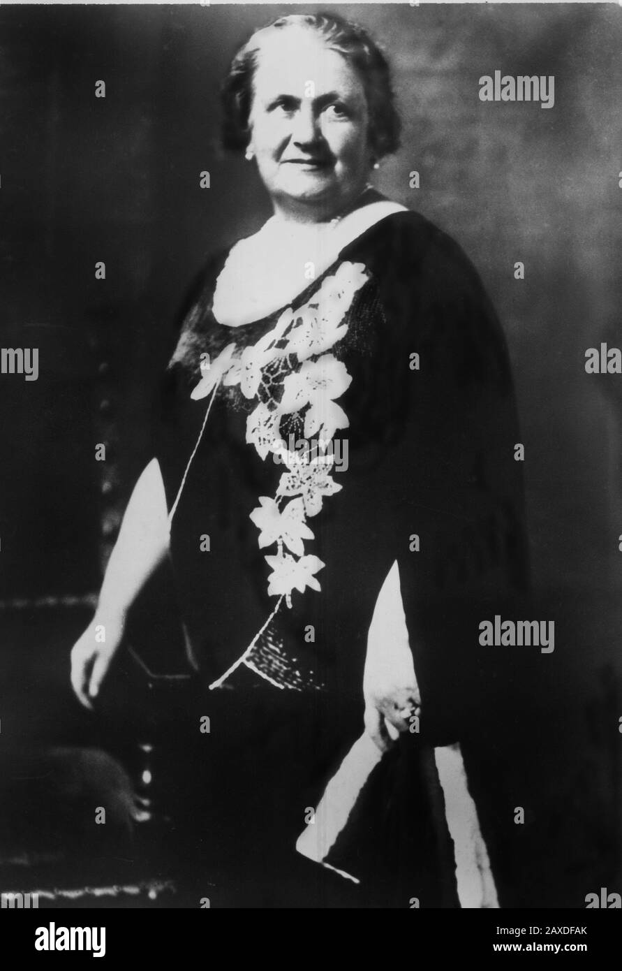 Maria montessori hi-res stock photography and images - Alamy