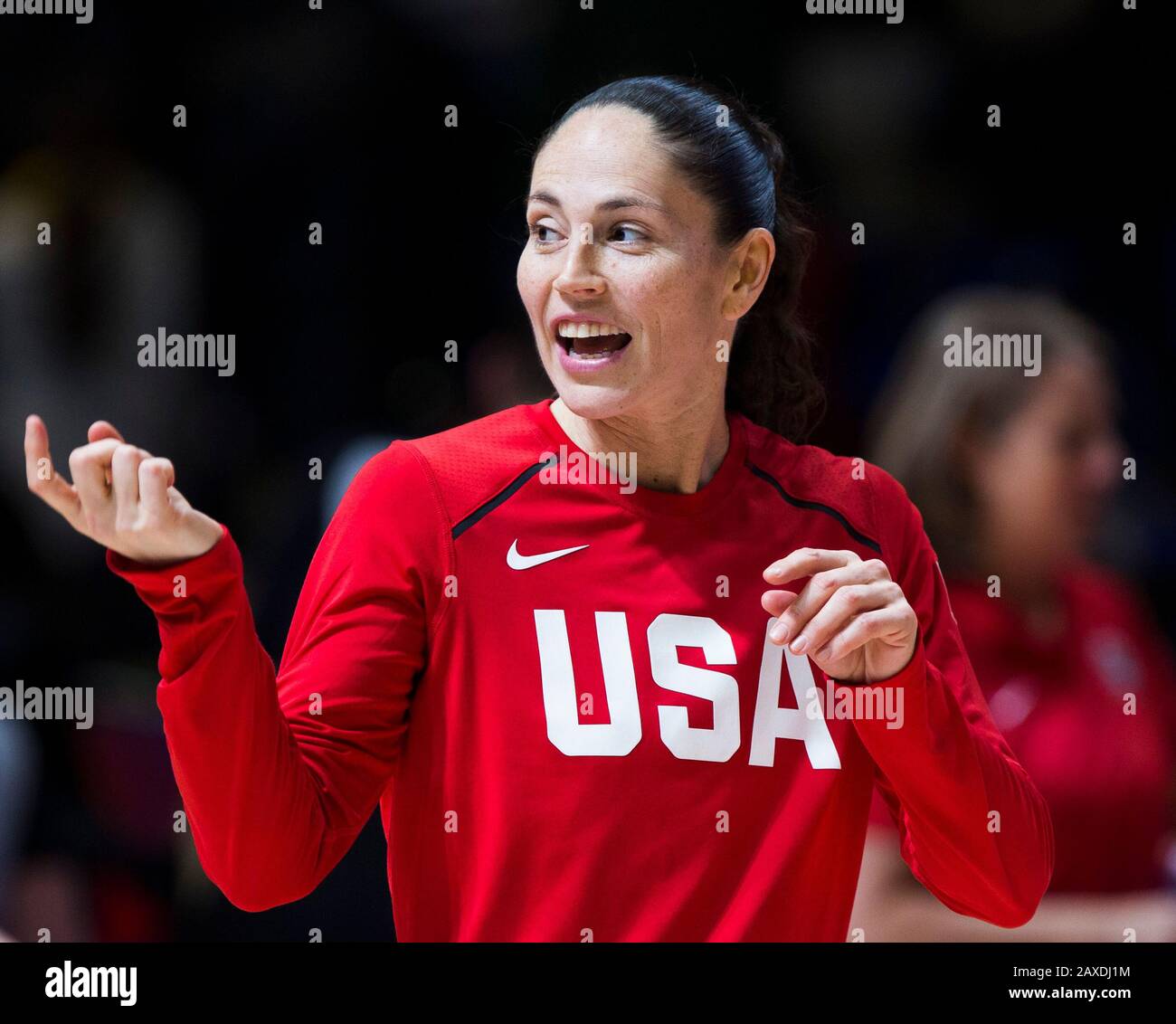 Sue bird hi-res stock photography and images - Alamy