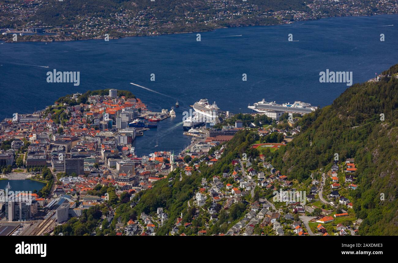 BERGEN, NORWAY - Aerial view of city of Bergen and harbour Stock Photo ...