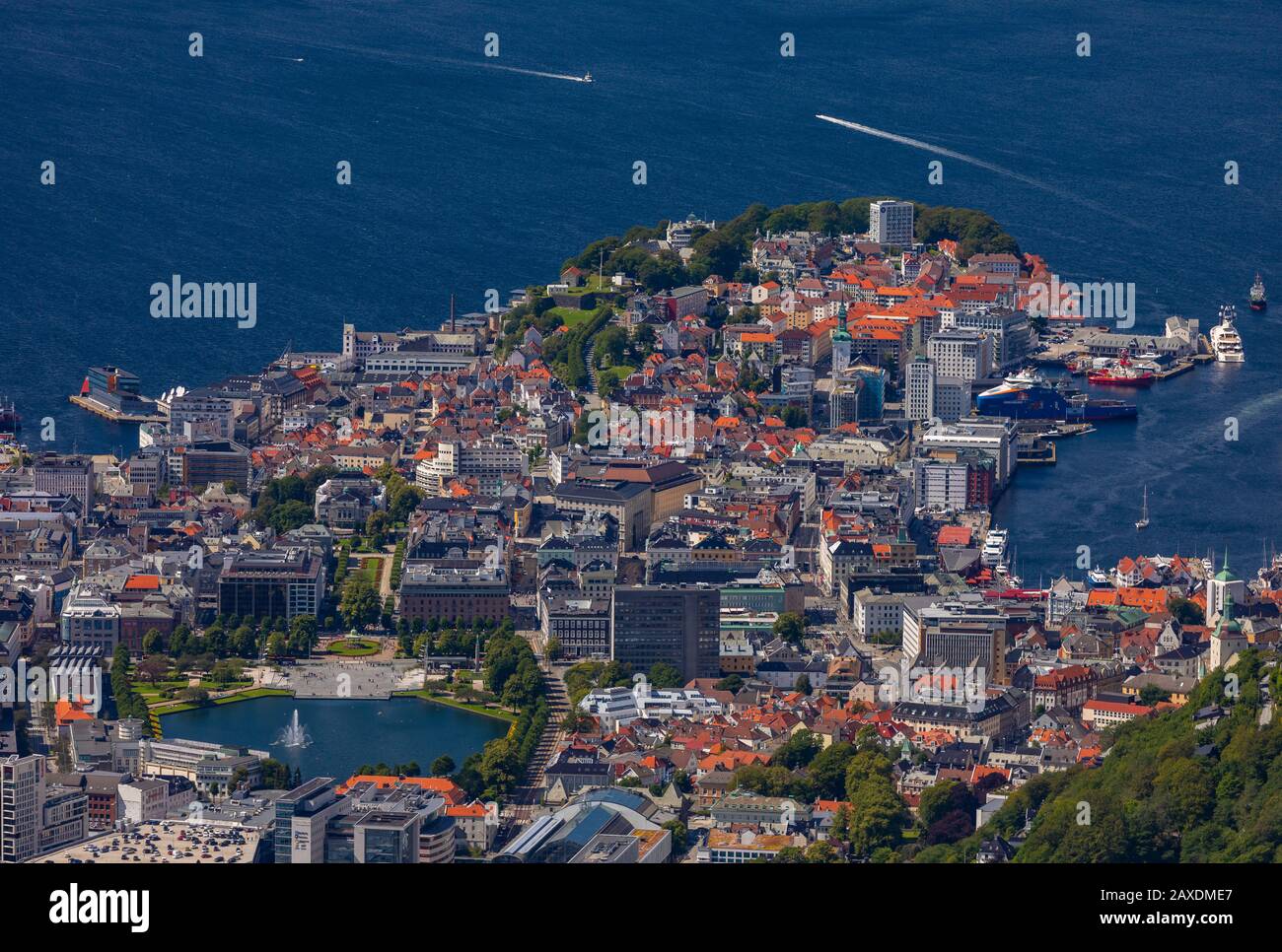 BERGEN, NORWAY - Aerial view of city of Bergen and harbour Stock Photo ...