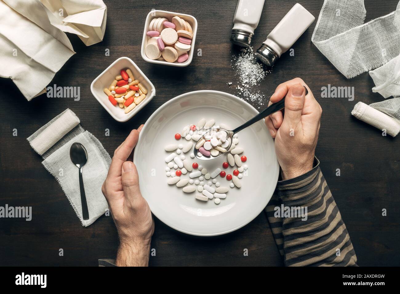 Taking capsule tablets hi-res stock photography and images - Alamy