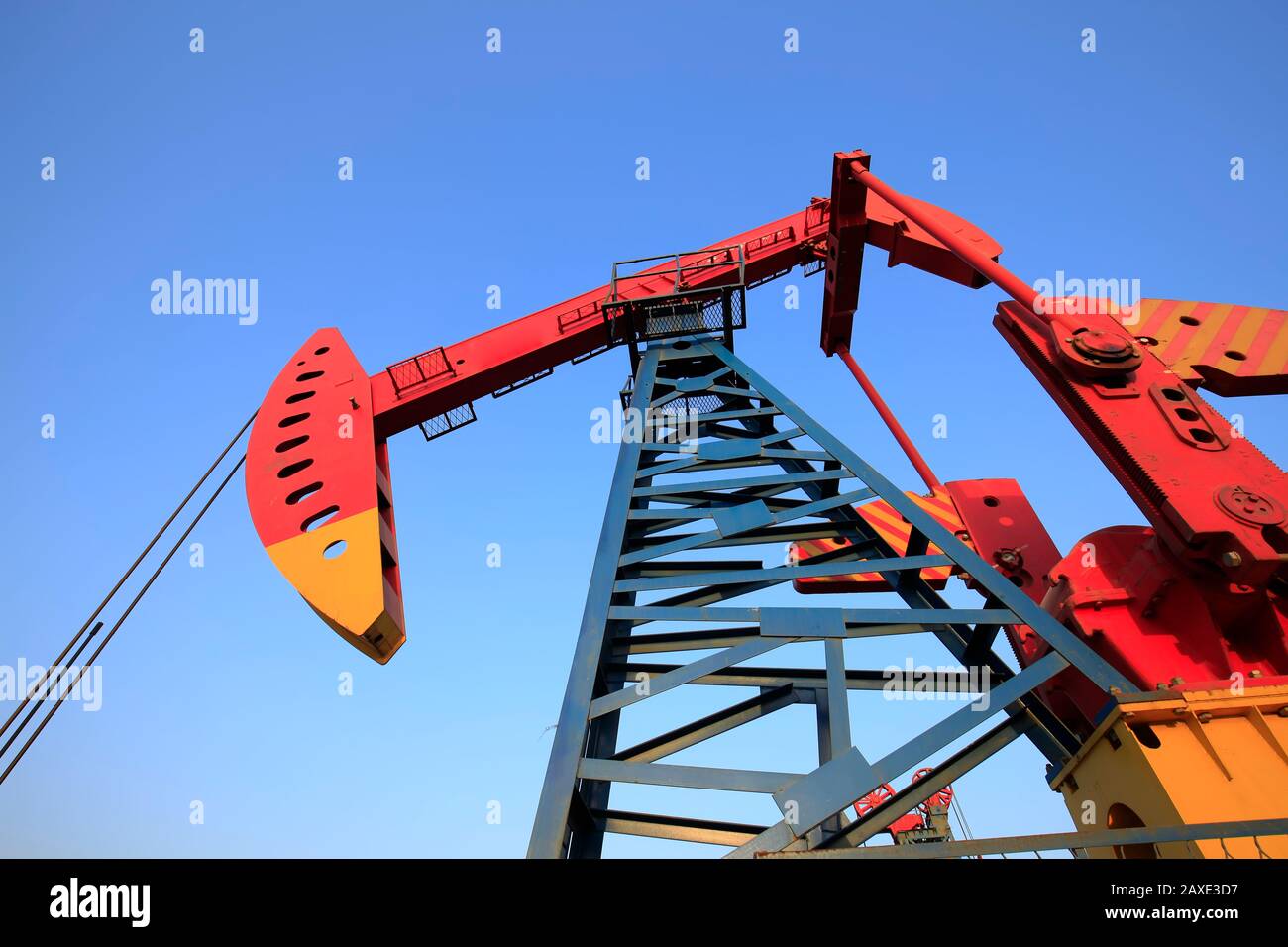 Beam pumping unit Stock Photo - Alamy