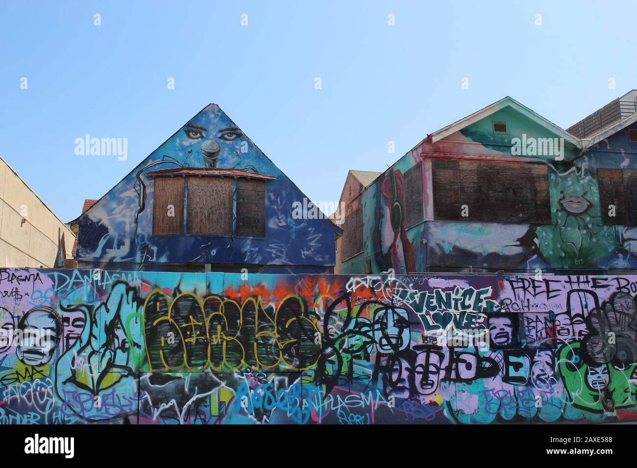 Venice Beach, California , USA - 8/11/2019: Graffiti Art Stock Photo ...