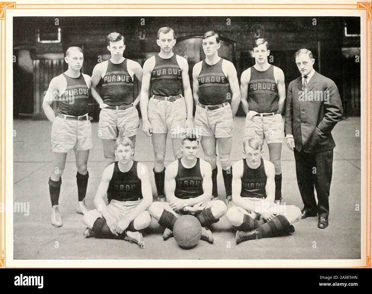 1910 basketball hi-res stock photography and images - Alamy