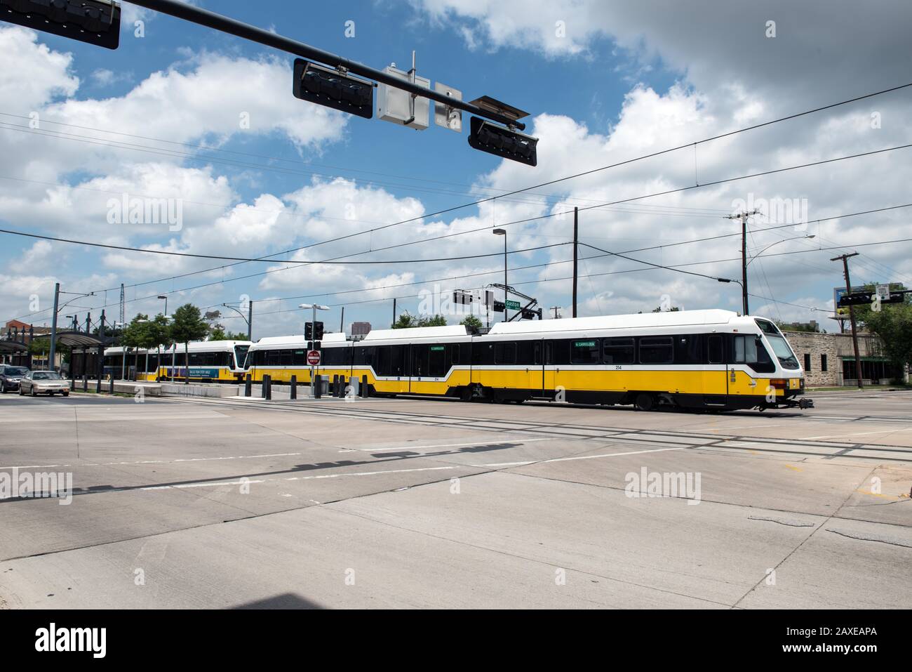 Dallas area rapid transit train station hi-res stock photography and ...