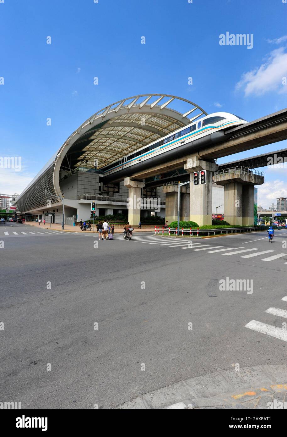 Maglev service departs from Longyang road station, Shanghai, China ...