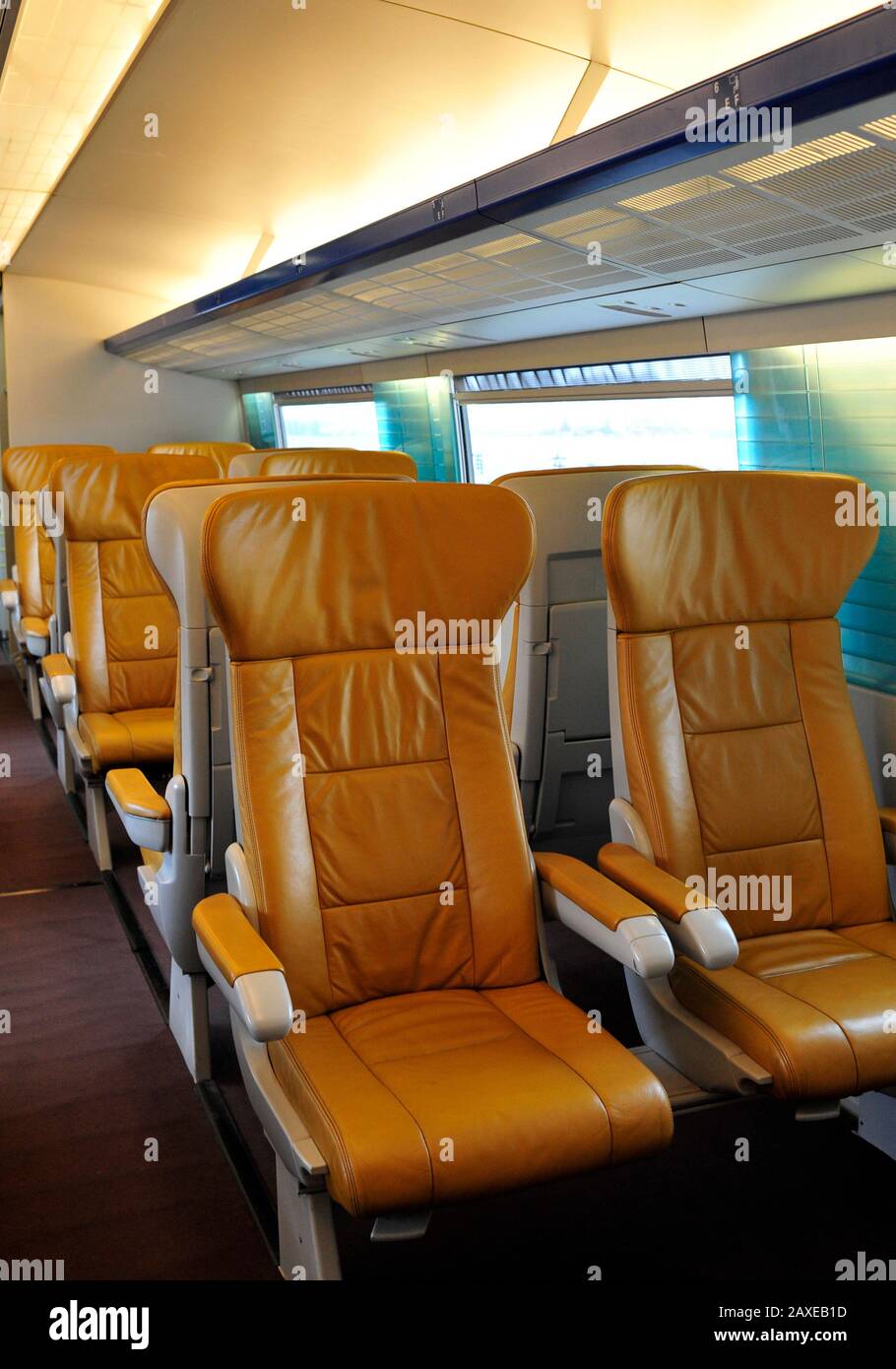 First class seating hi-res stock photography and images - Alamy