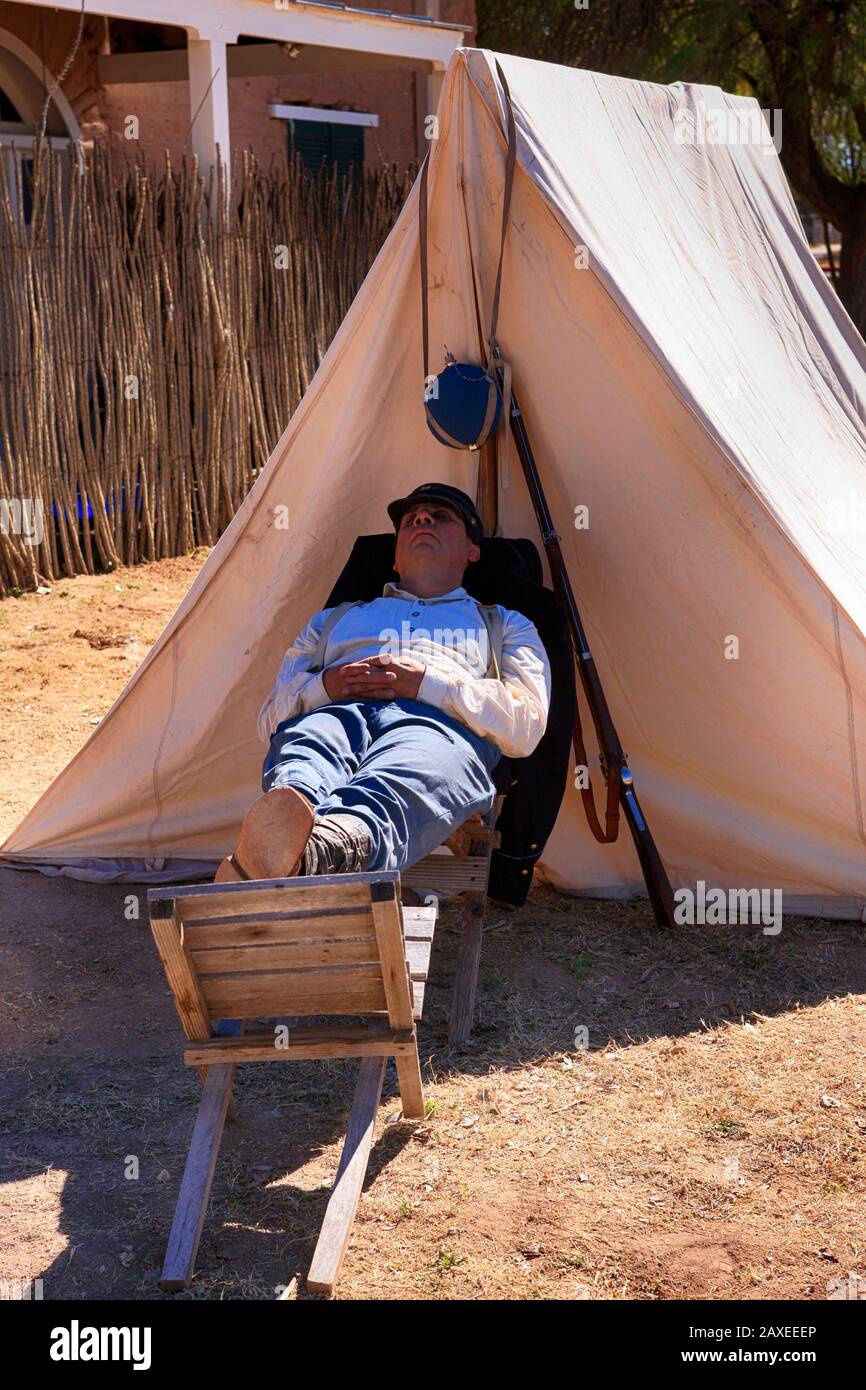 Army soldier lying relaxation sleeping hi-res stock photography and ...