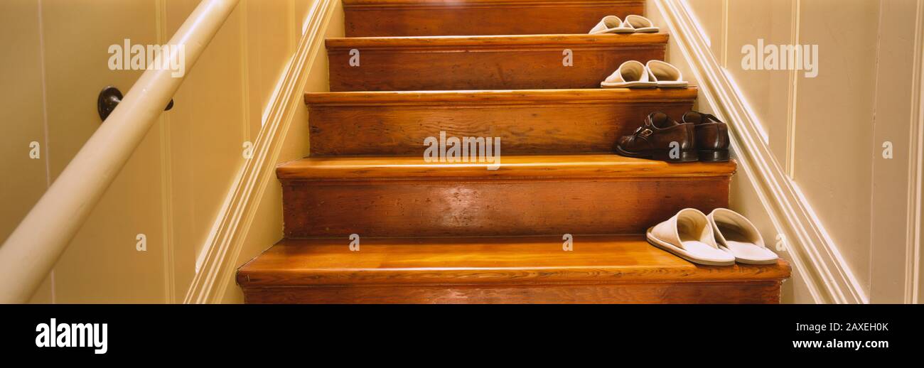 Rail railing house hi-res stock photography and images - Alamy