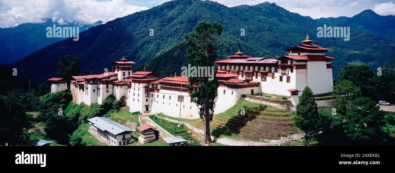 Castle On A Mountain, Trongsar Dzong, Trongsar, Bhutan Stock Photo - Alamy