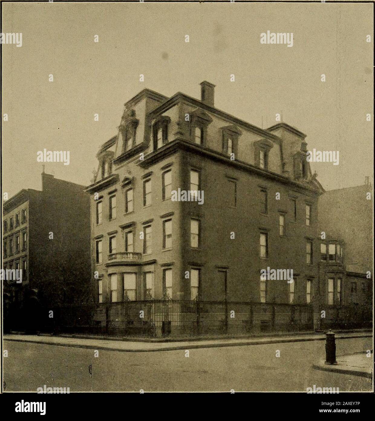 East 37th street at madison hi-res stock photography and images - Alamy