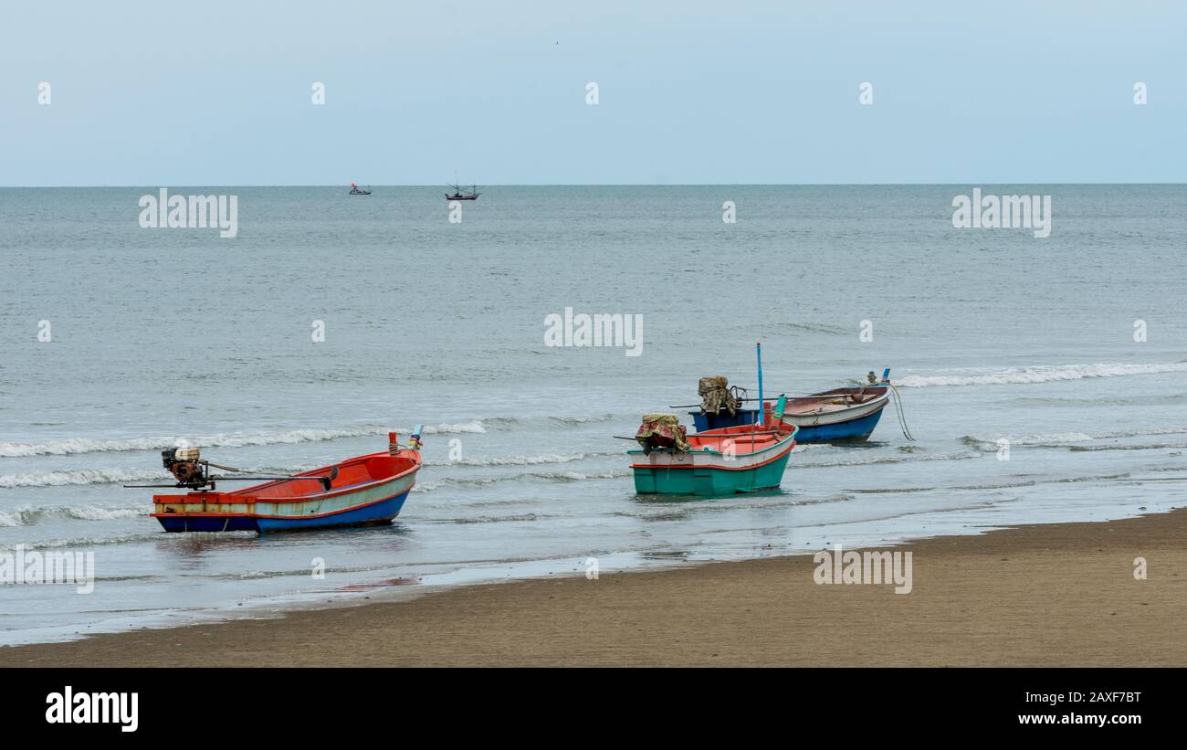 Ishing boats hi-res stock photography and images - Alamy