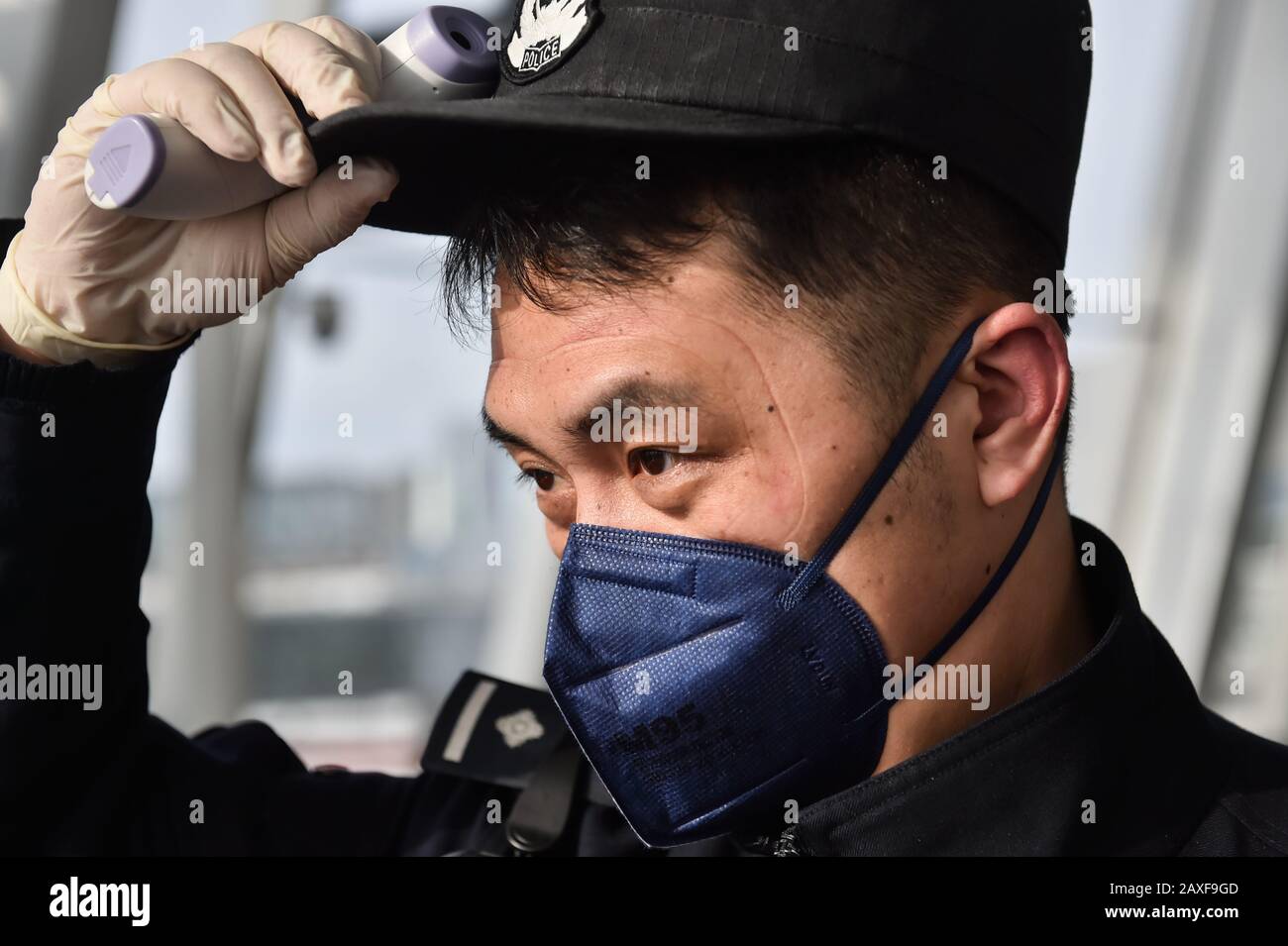 Checking conditions hi-res stock photography and images - Alamy