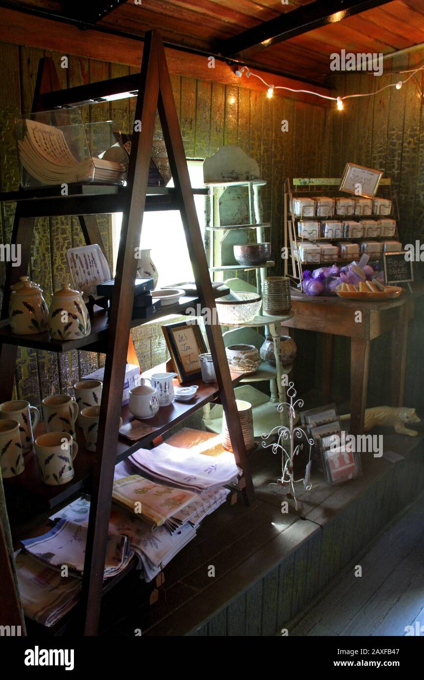 Farm shop interior hi-res stock photography and images - Alamy