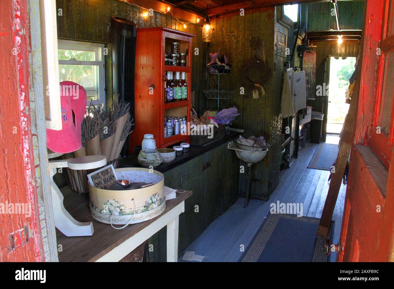 Farm shop interior hi-res stock photography and images - Alamy