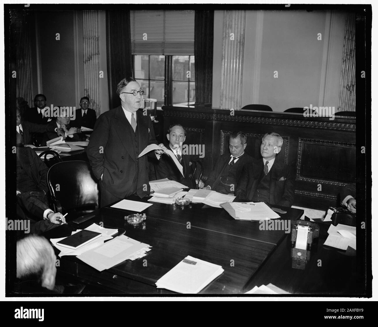 Philippines independence 1946 hi-res stock photography and images - Alamy