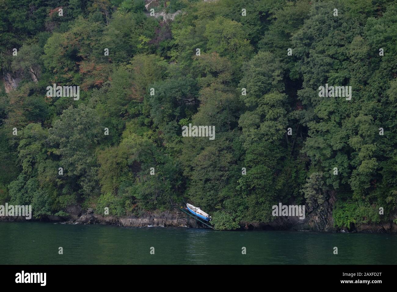 Lakeside Row Boat High Resolution Stock Photography and Images - Alamy