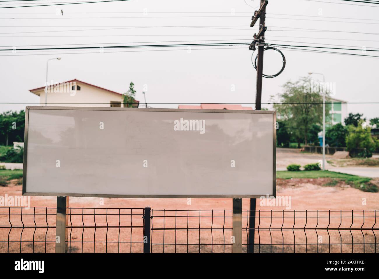 Blank sign board railway station hi-res stock photography and images ...