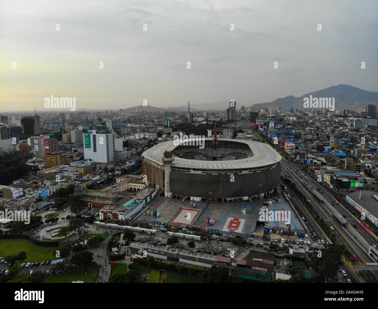 Stadium in lima hi-res stock photography and images - Alamy