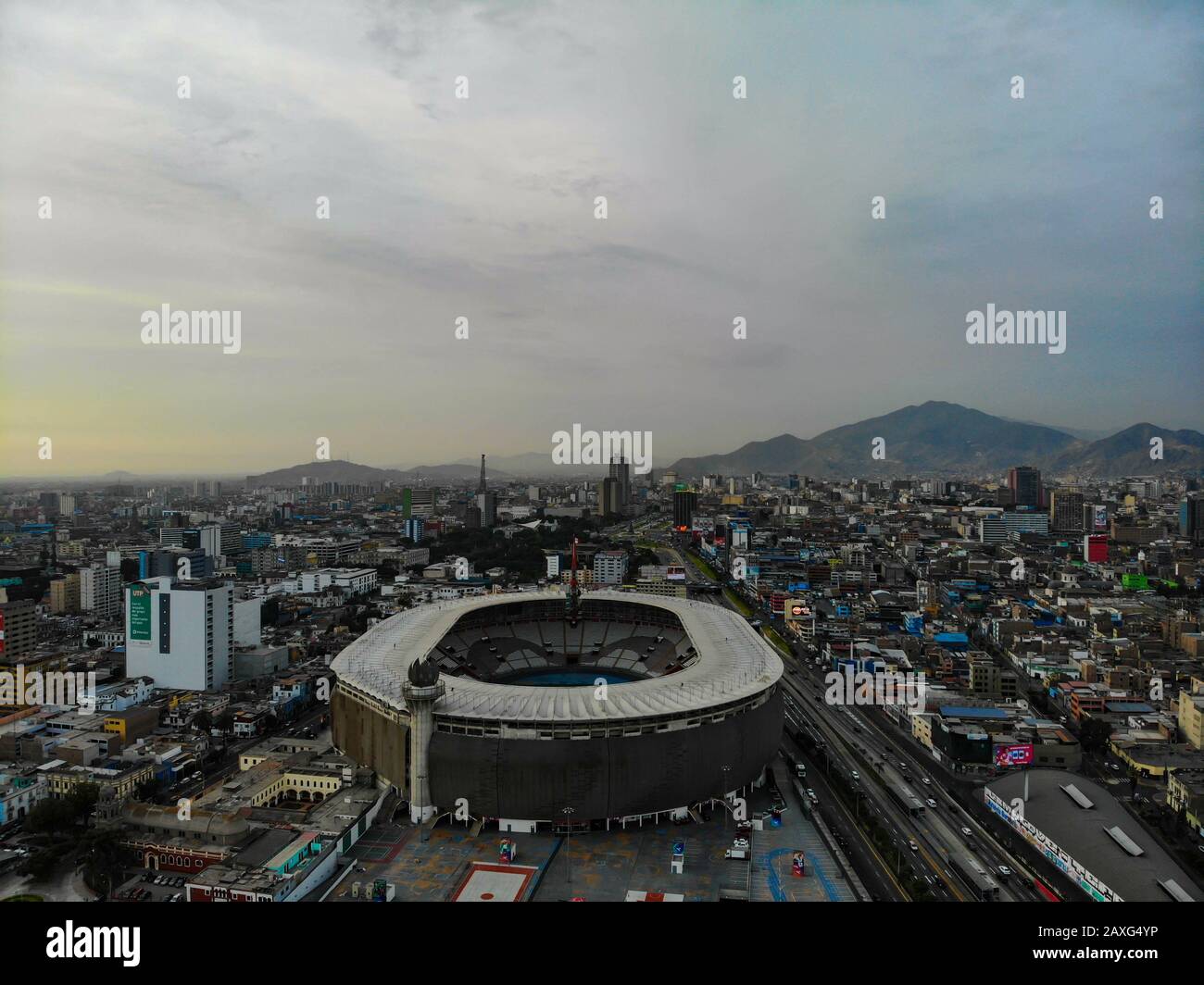 Stadium in lima hi-res stock photography and images - Alamy