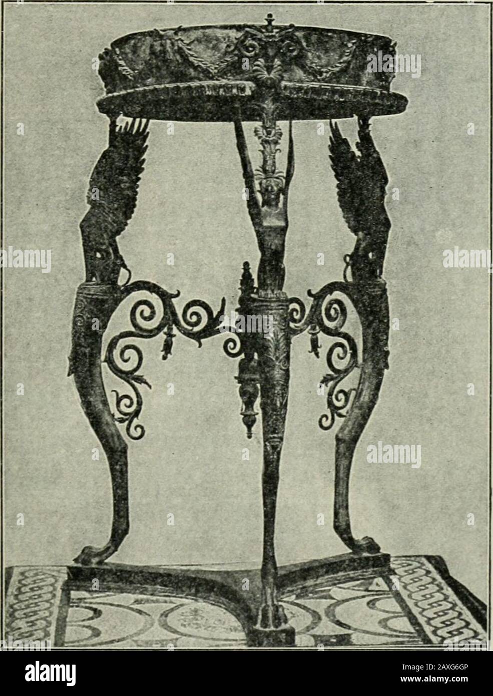 Half round writing table hi-res stock photography and images - Alamy