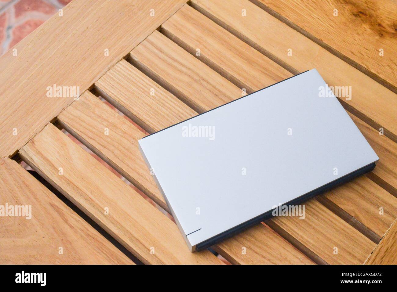 Hard disk drive screen hi-res stock photography and images - Alamy
