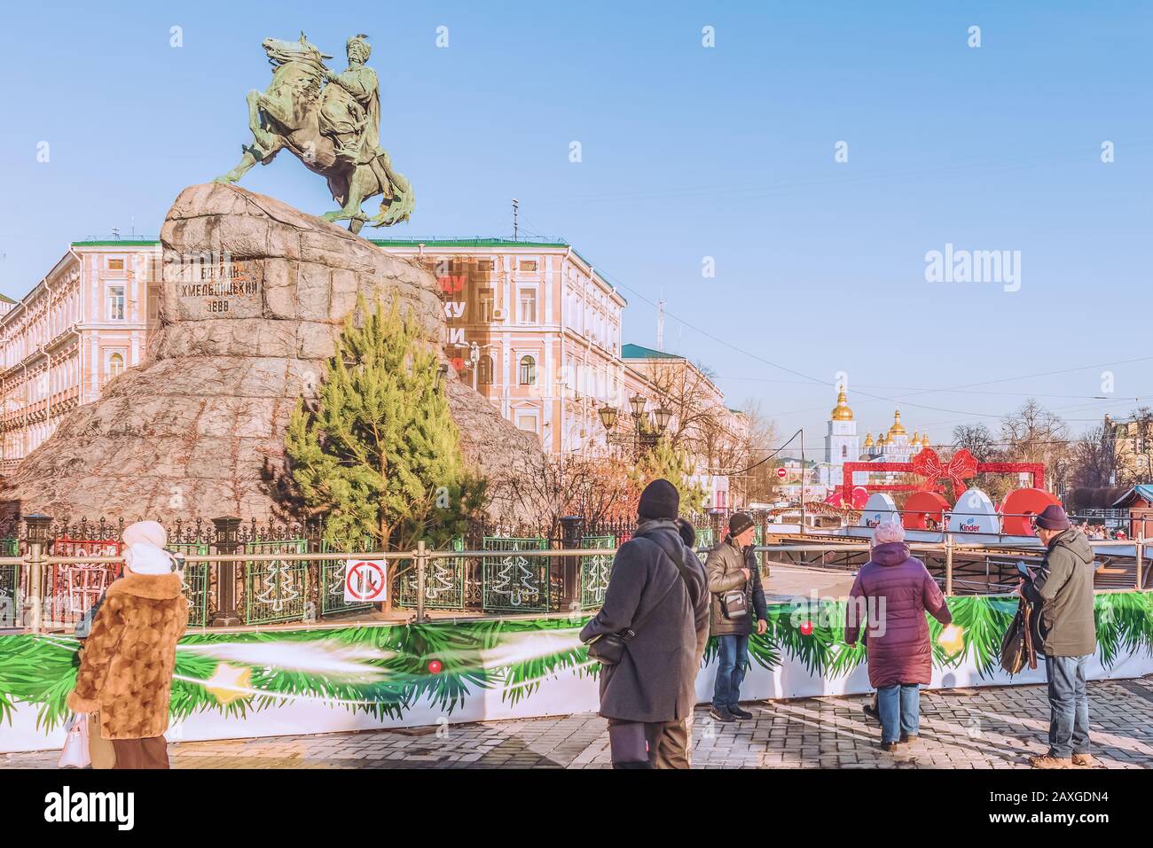 Kiev, Ukraine - January 03, 2020: Bronze monument to Bogdan Khmelnitsky ...