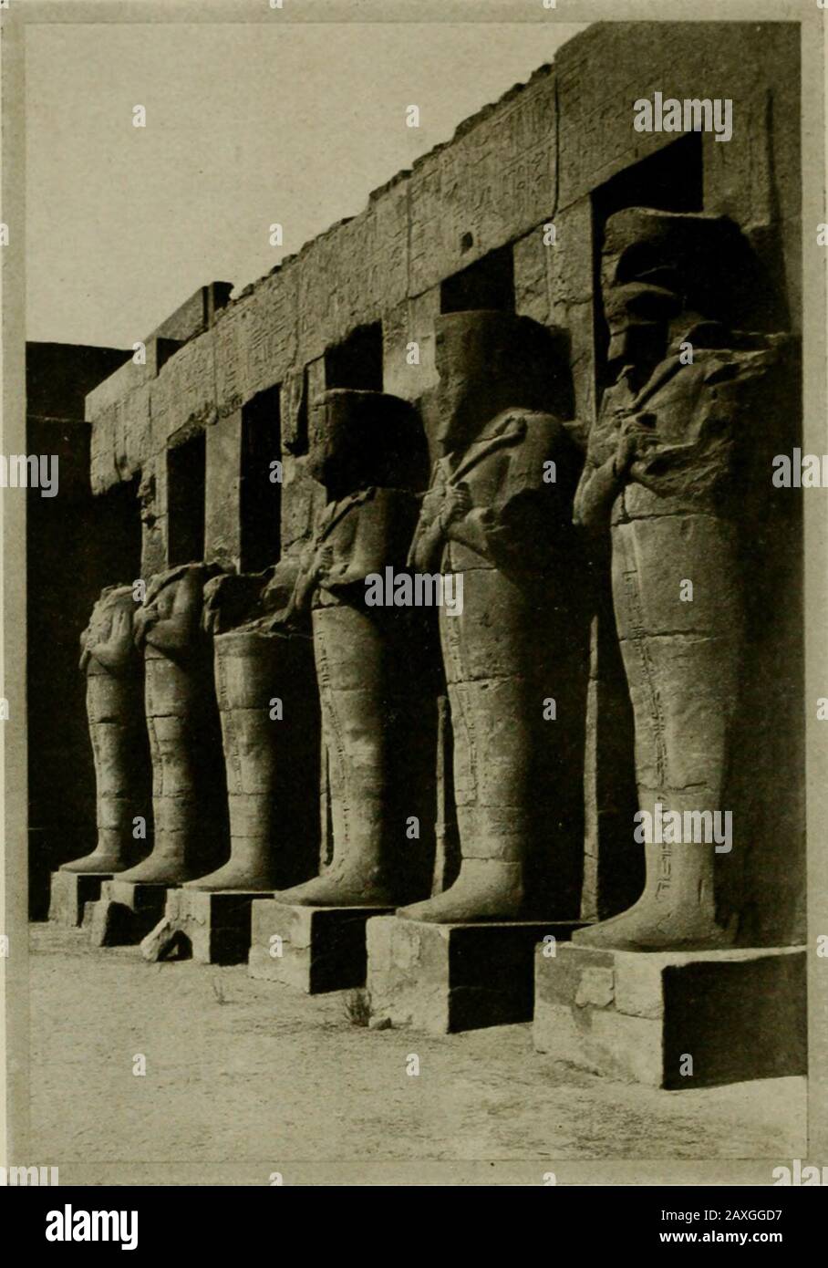 Yashmak hi-res stock photography and images - Alamy
