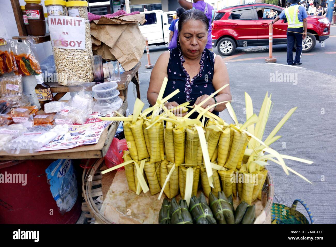 Filipino suman hi-res stock photography and images - Alamy