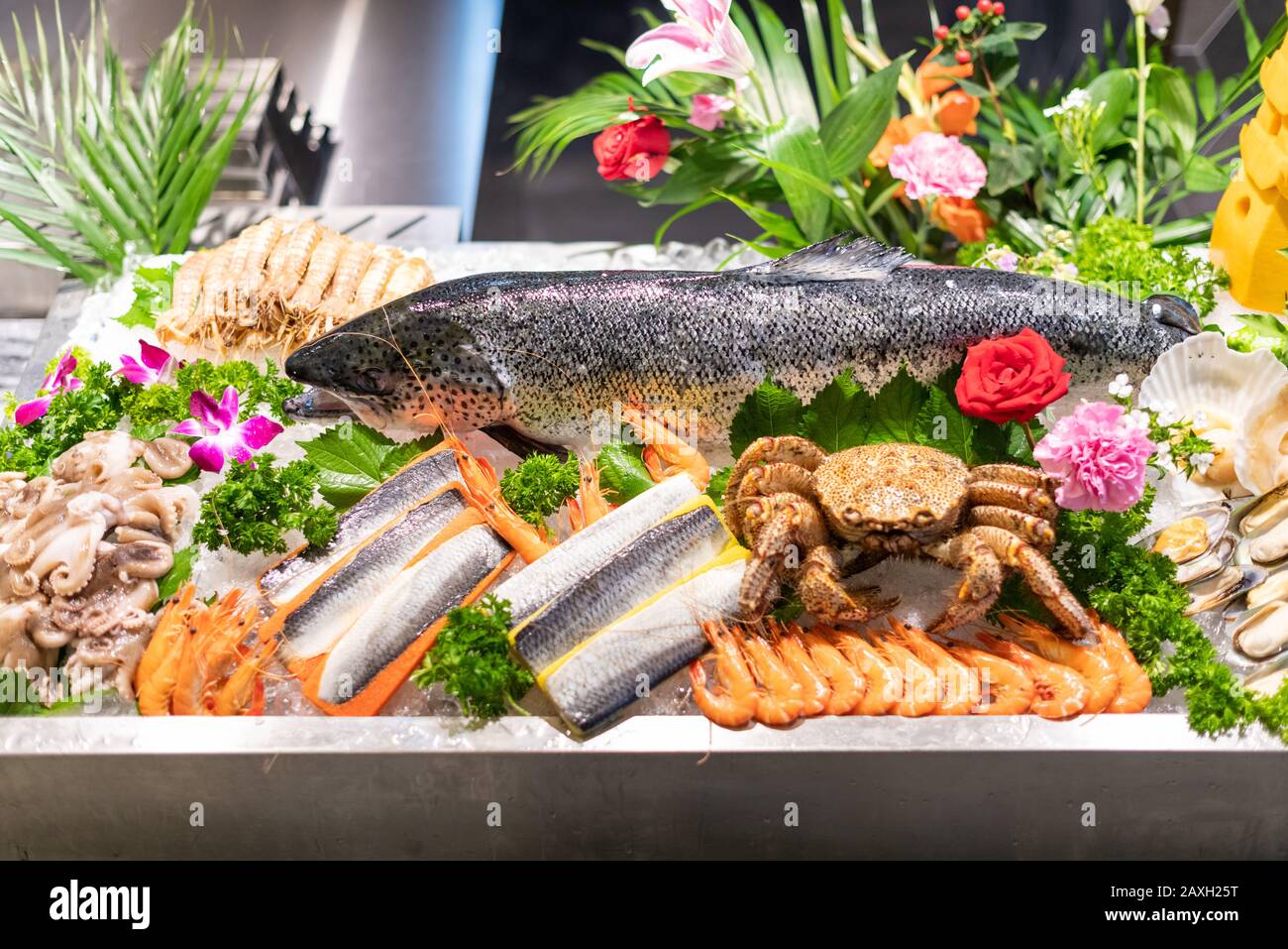 Dinner buffet with variety of Seafood in a luxury hotel Stock Photo - Alamy