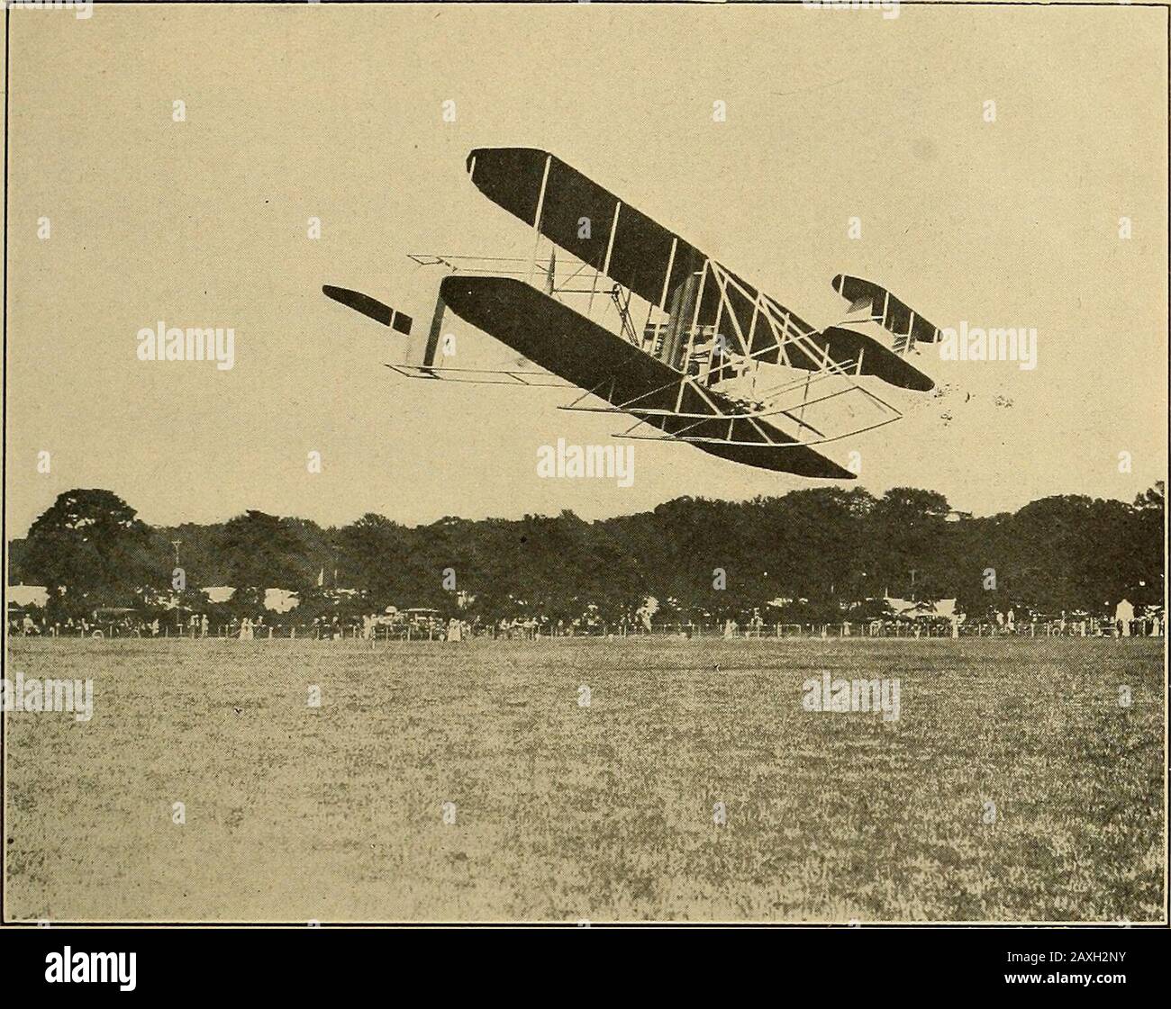 Stood on plane wing hi-res stock photography and images - Alamy