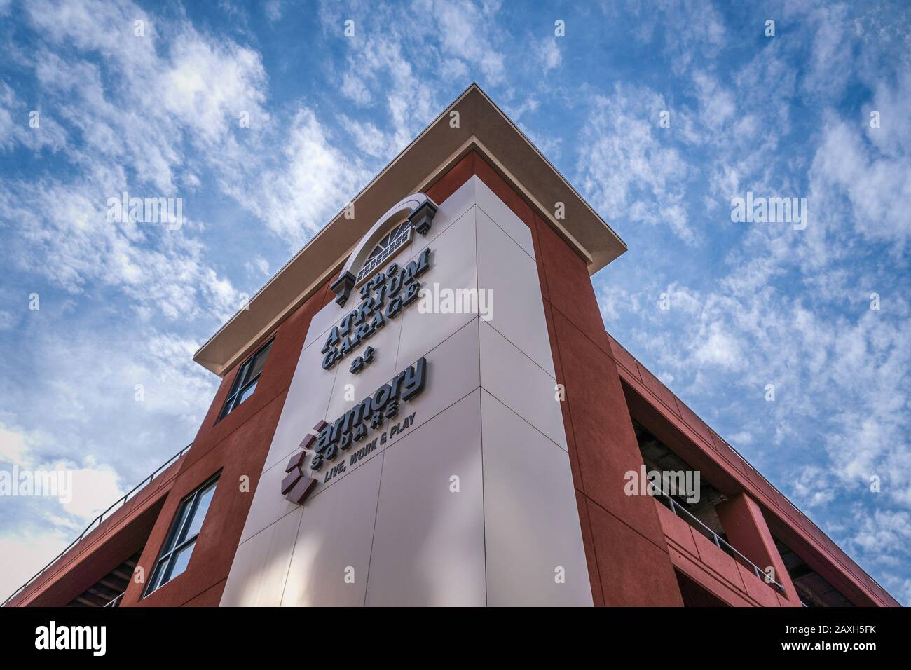 Atrium parking garage hi-res stock photography and images - Alamy