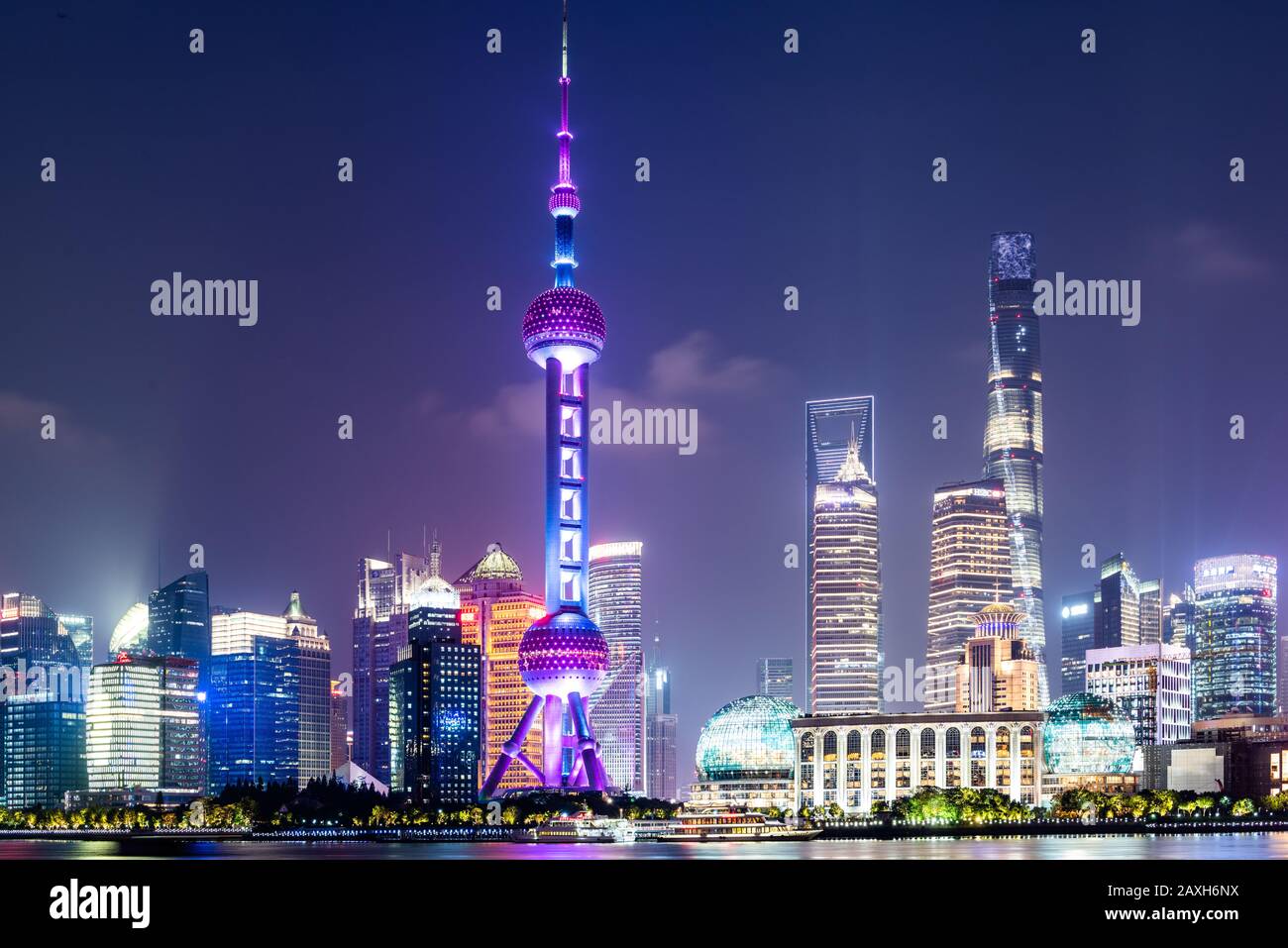 Shanghai china 28 hi-res stock photography and images - Alamy