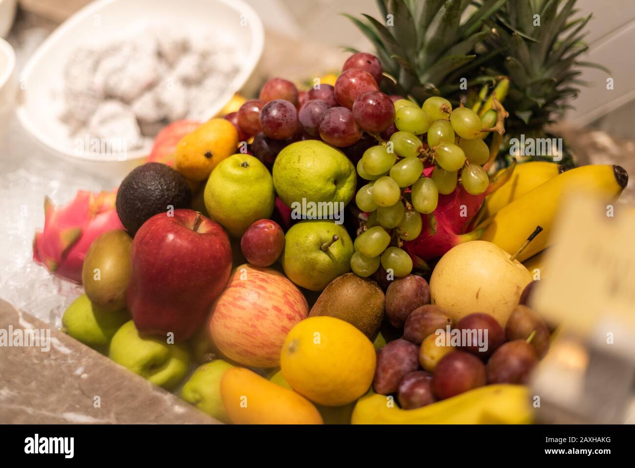 Fruit display in hotel buffet Stock Photo - Alamy