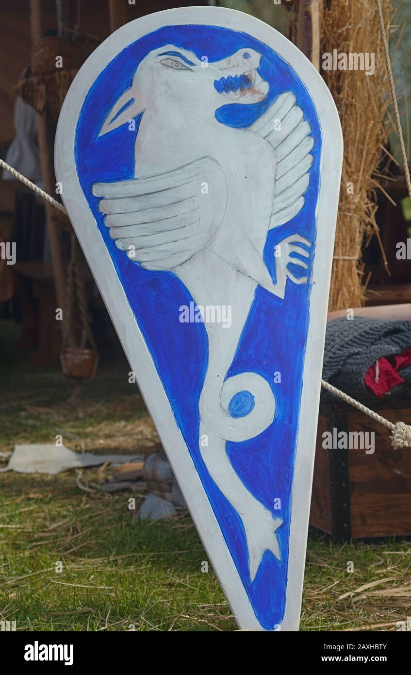 Medieval painted shield hi-res stock photography and images - Alamy