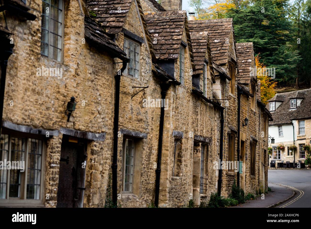 Lintels hi-res stock photography and images - Alamy
