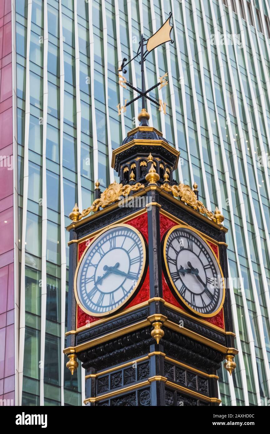 England, London, Westminster, Victoria, "Little Ben" Cast Iron ...