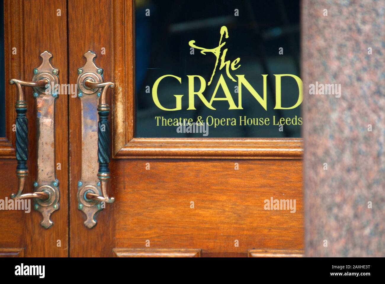 Leeds grand theatre hi-res stock photography and images - Alamy