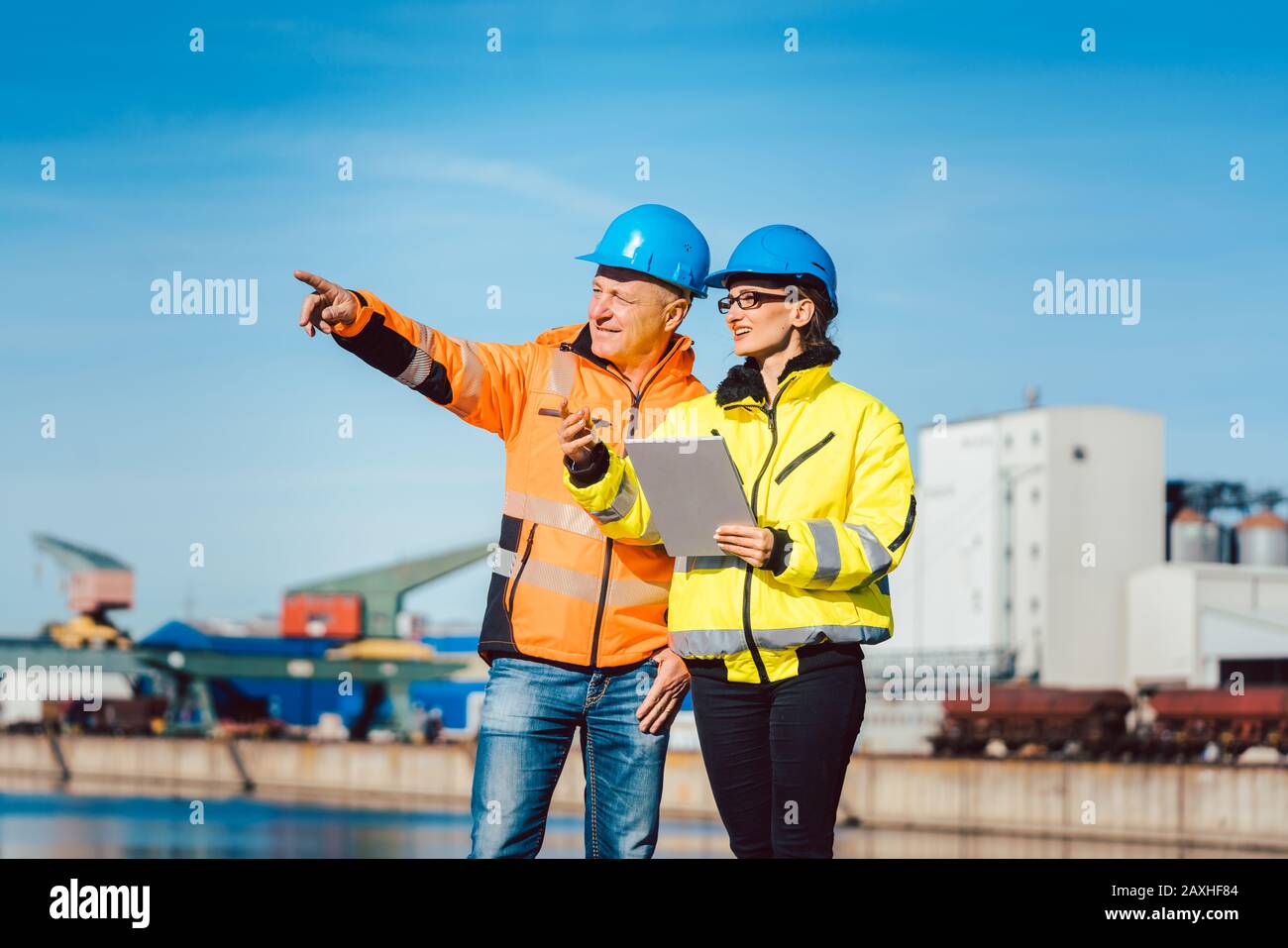 Port forwarding hi-res stock photography and images - Alamy