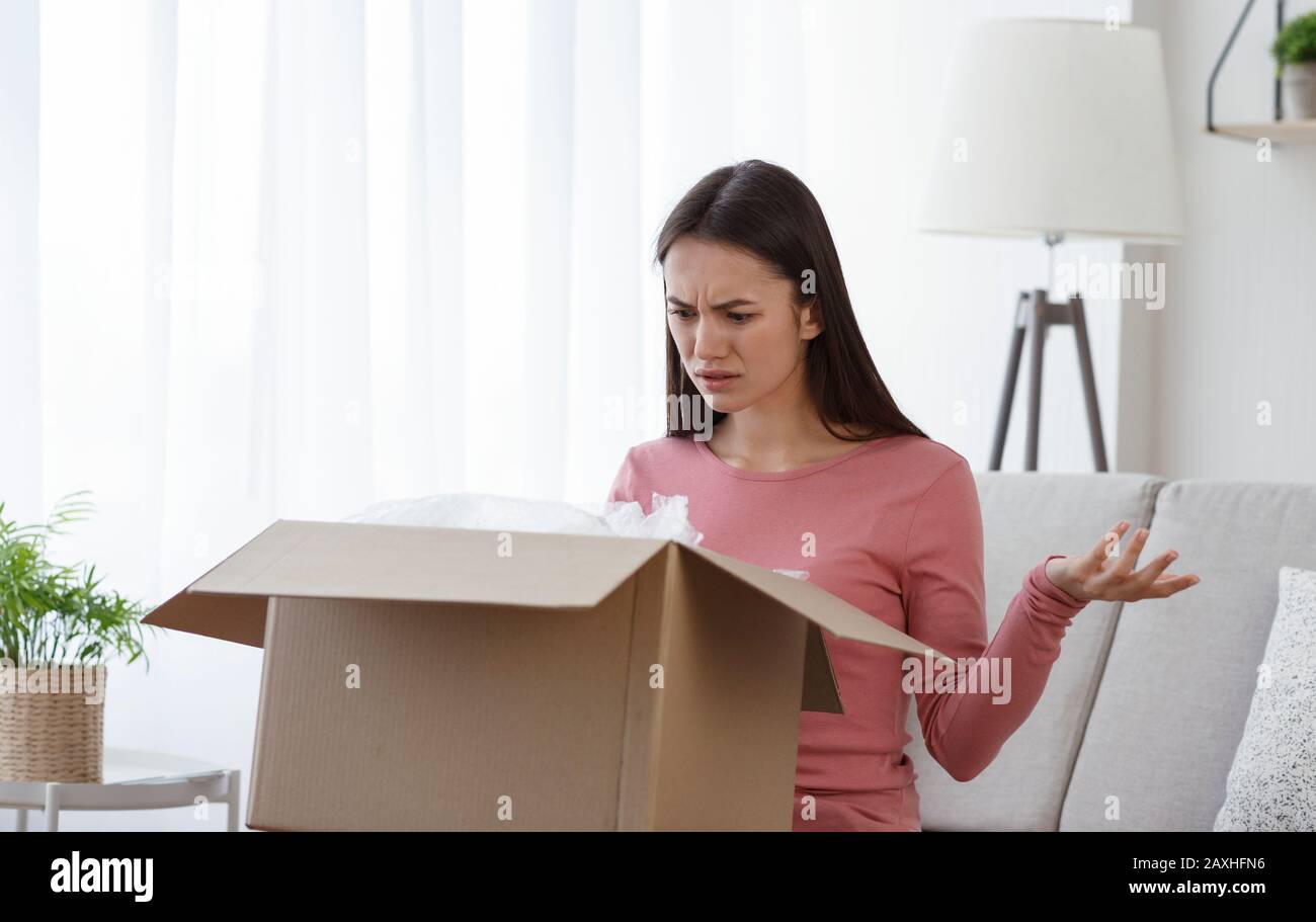 Frustrated confused young woman hi-res stock photography and images - Alamy