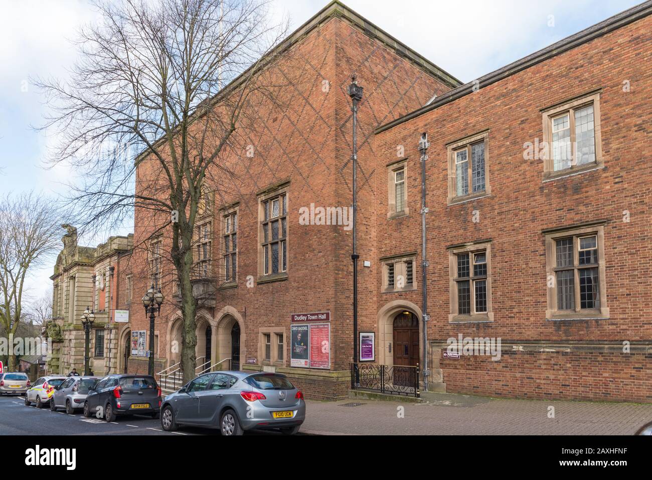 Dudley Town Hall in St James's Street, Dudley, West Midlands Stock ... Dudley Town Hall in St James's Street, Dudley, West Midlands Stock ...