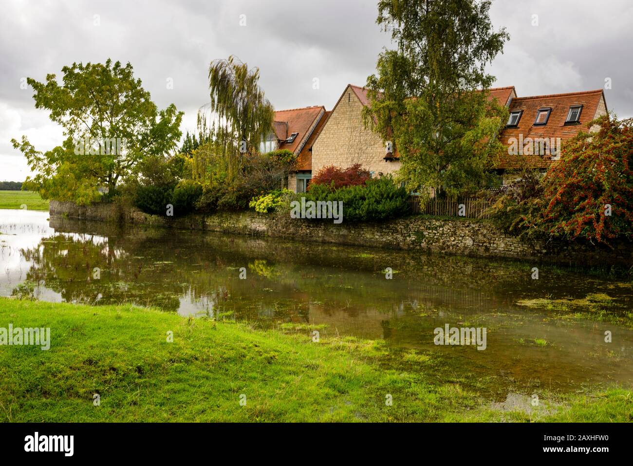 Safe countryside walkways hi-res stock photography and images - Alamy