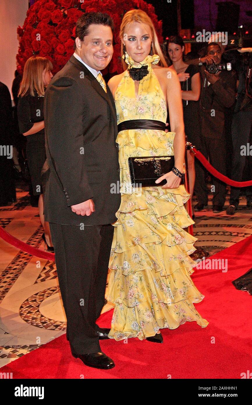 New York, NY, USA. 16 September, 2008. Elizabeth Grimaldi, (R) at the ...