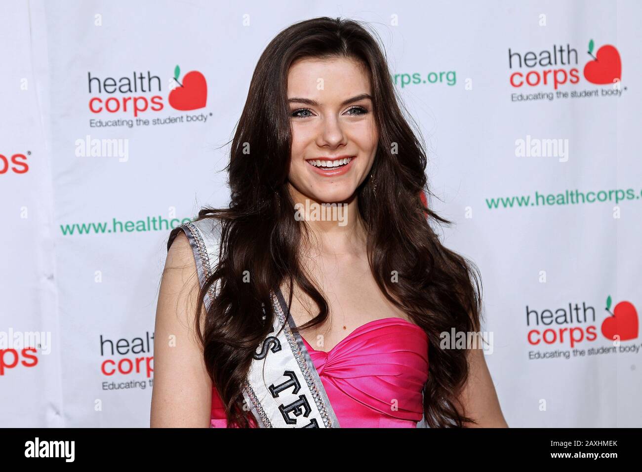 Teen interview street hi-res stock photography and images - Alamy