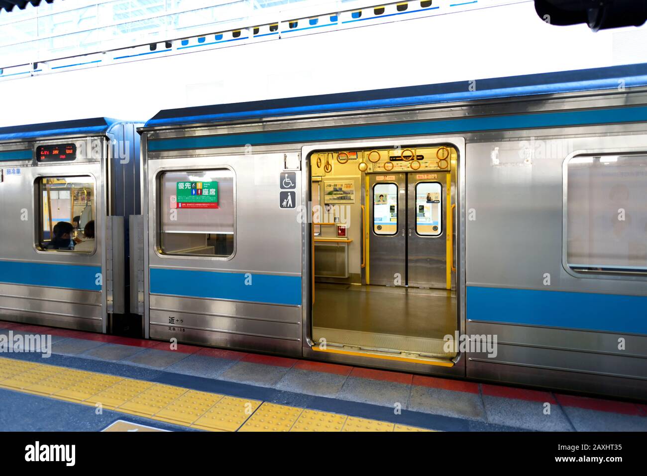 commuter train Japan Stock Photo - Alamy